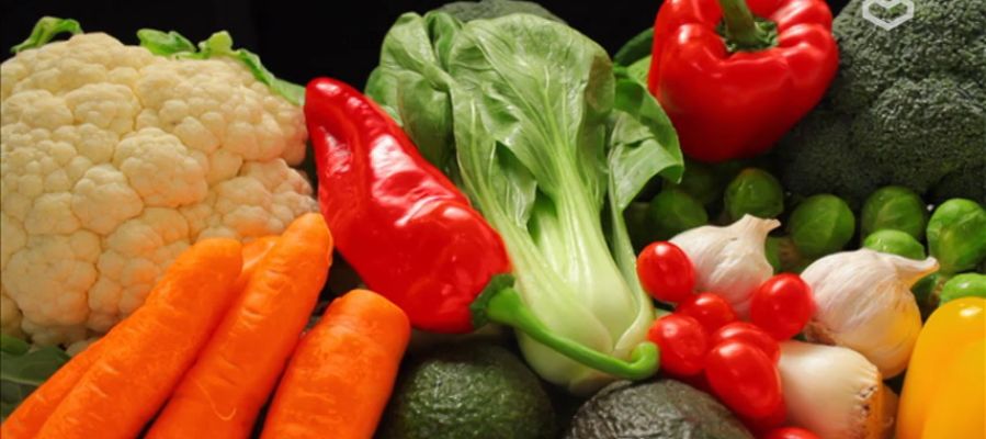 Toma verduras de color verde o naranja para cuidar tu vista | ATRESMEDIA
